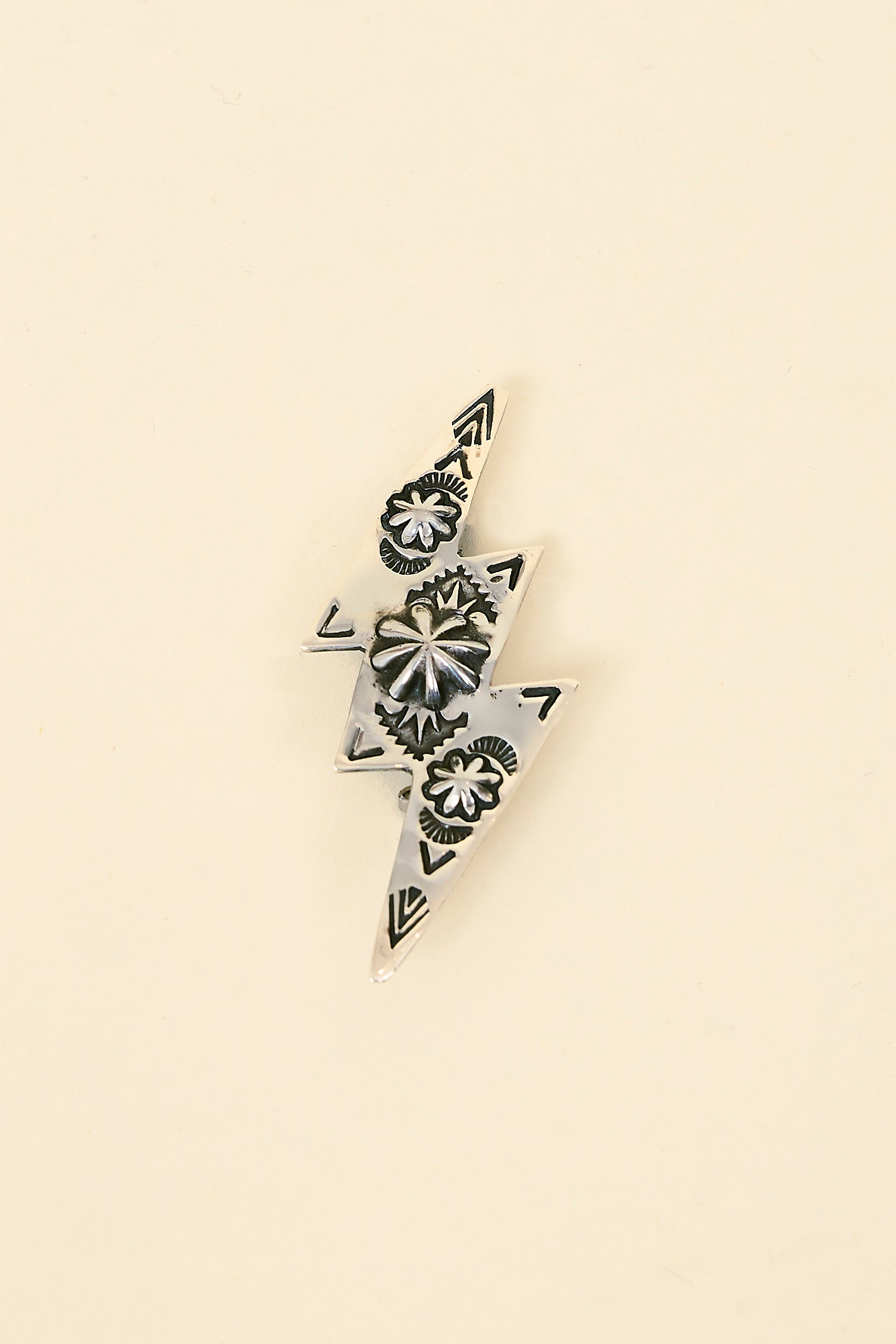 Munqa Thunder Brooch – URAHARA